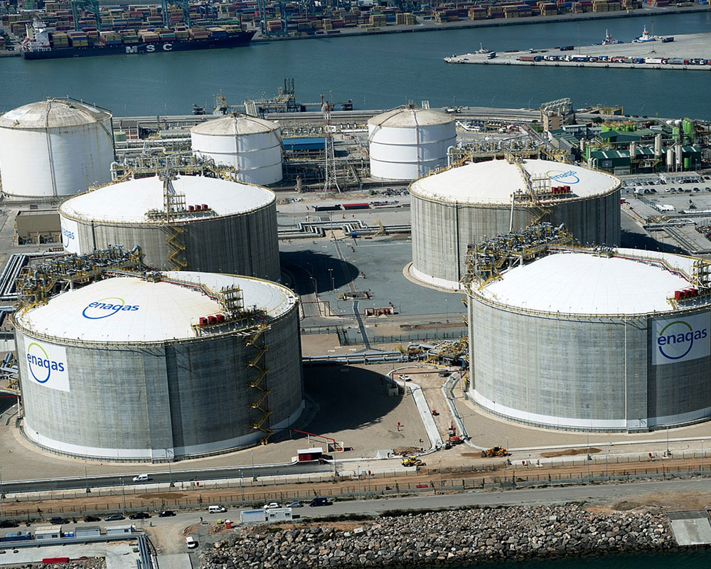 ENAGAS Regasification Terminal LNG Storage Tank - Jay Cashman, Inc. ENAGAS Regasification Terminal LNG Storage Tank - Jay Cashman, Inc.